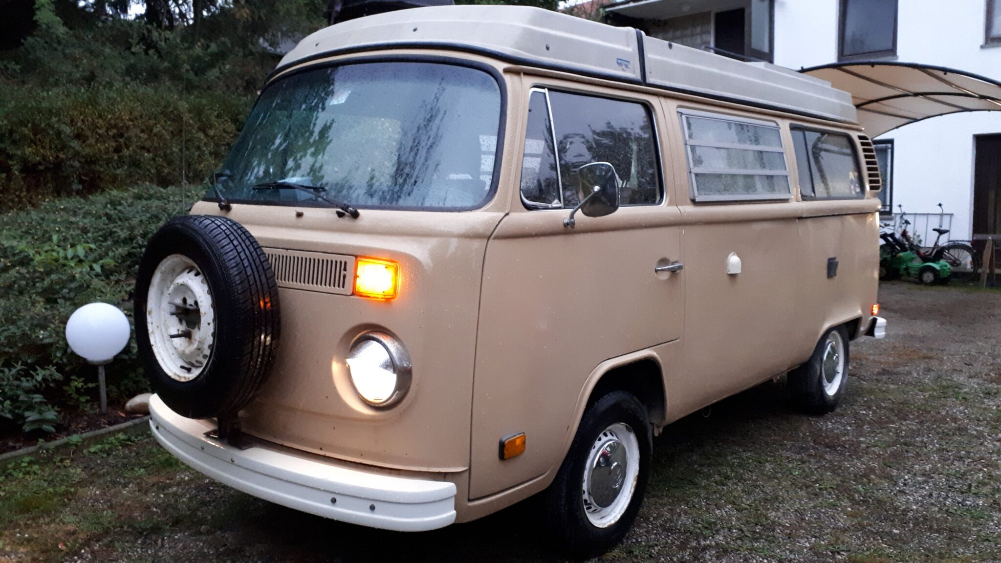 #314 - Hippietank - Vans of Germany